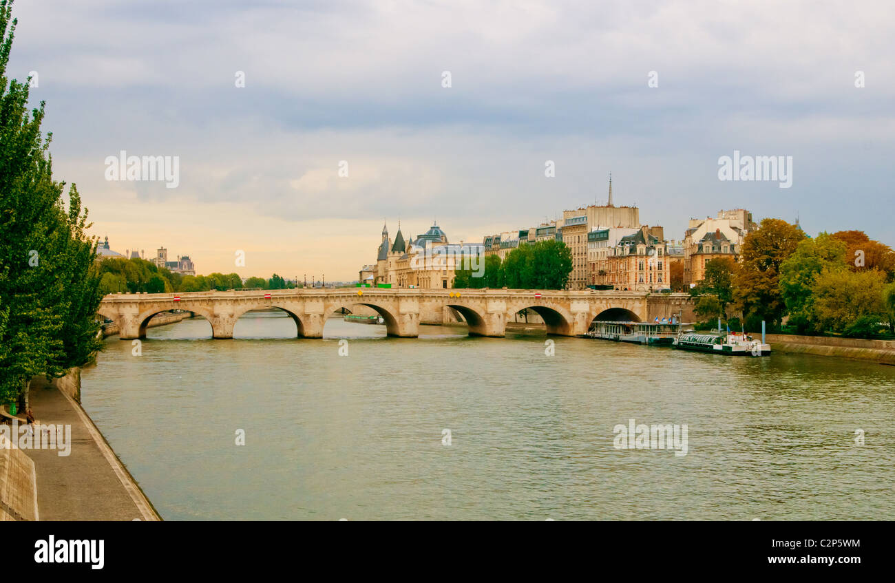 Panoramic view historic pont neuf hi-res stock photography and images ...