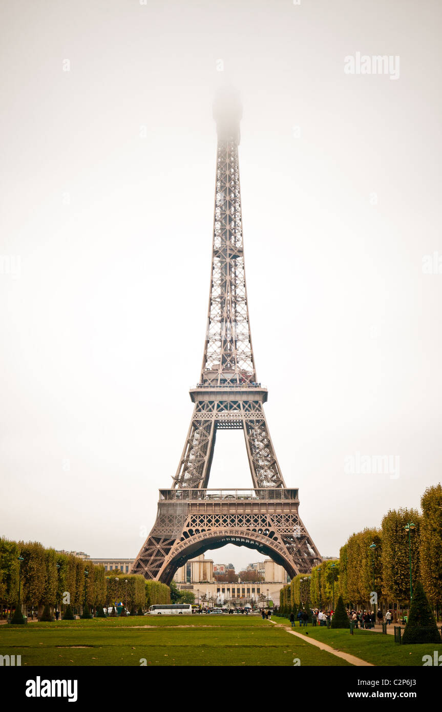 Paris, the beautiful Eiffel Tower. Frog Stock Photo - Alamy
