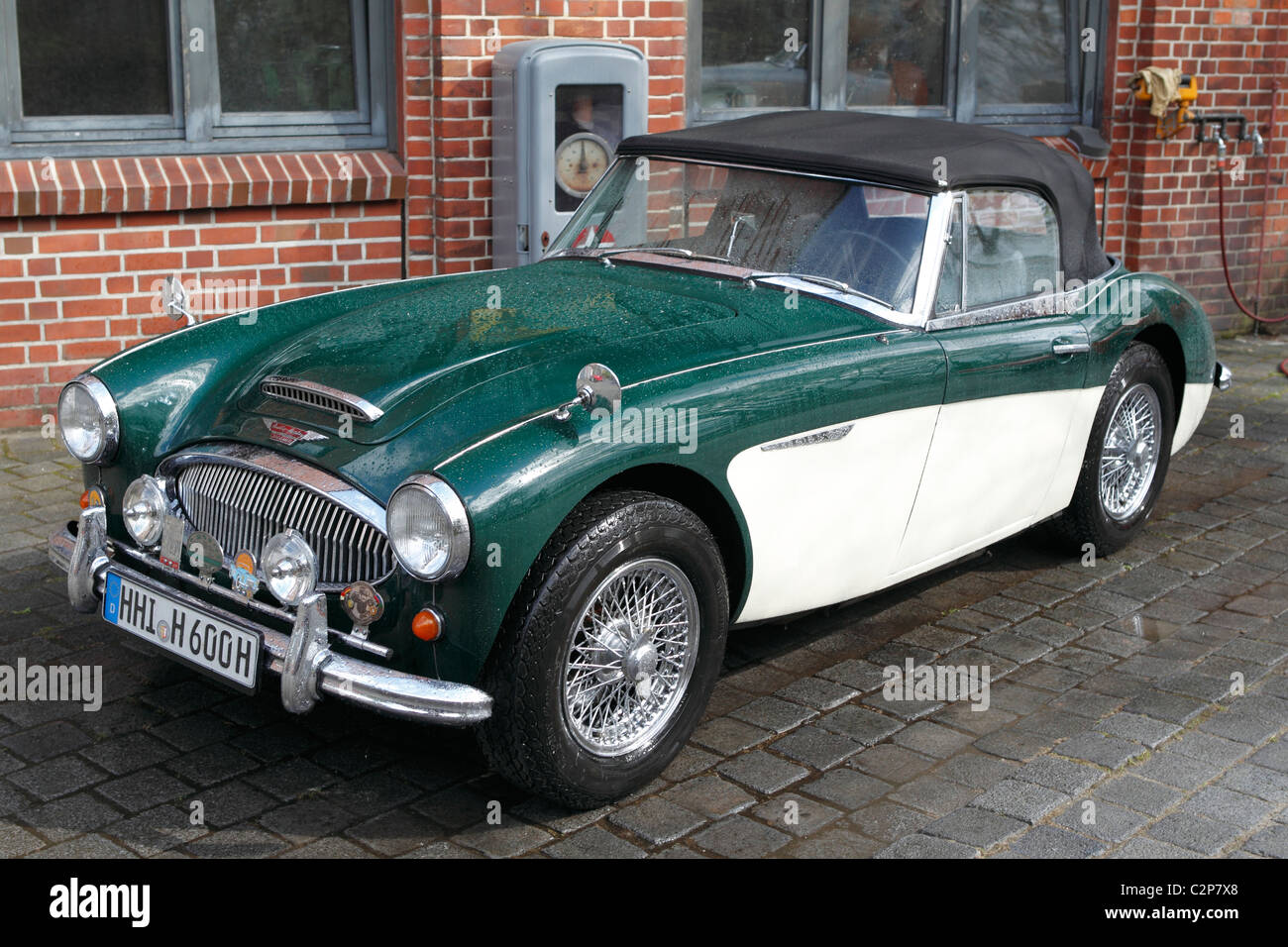 Old timer, old Car, Maserati, Porsche, Alfa Romeo, Jaguar, Ferrari ...