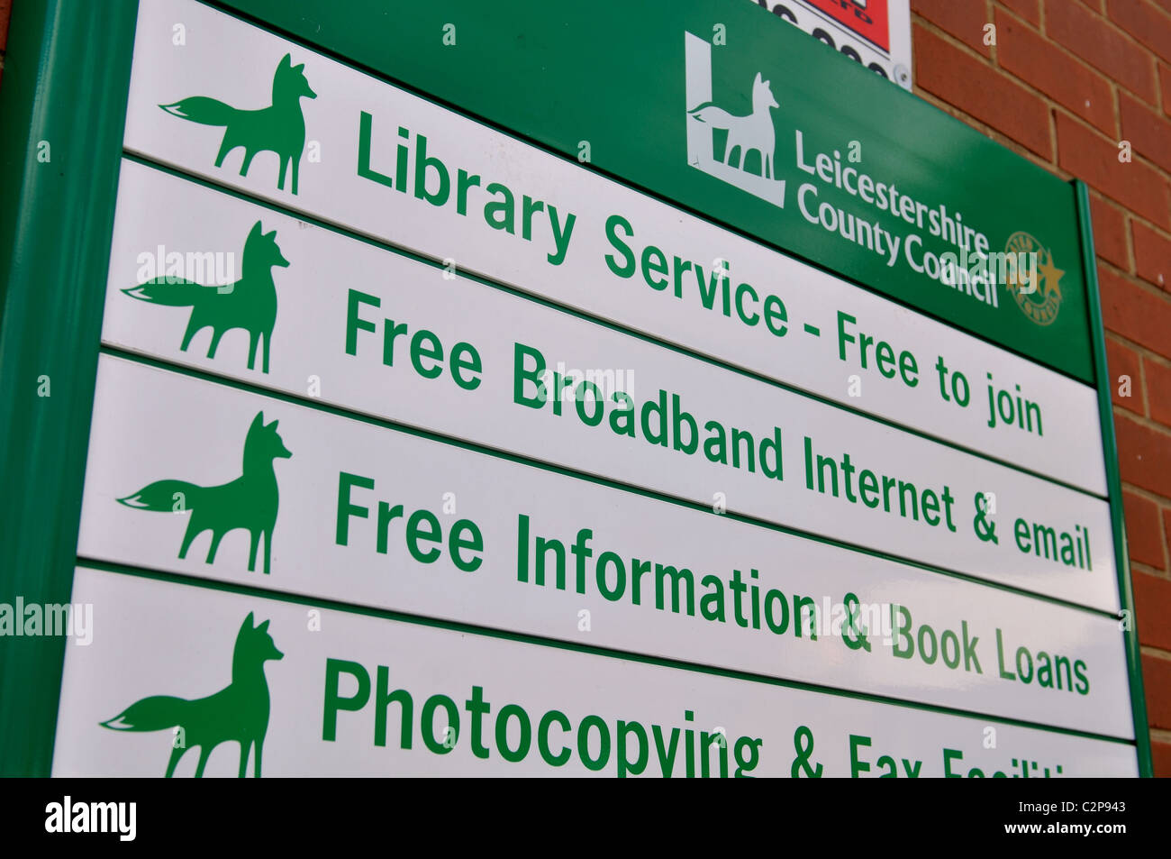 Public library sign hi-res stock photography and images - Alamy