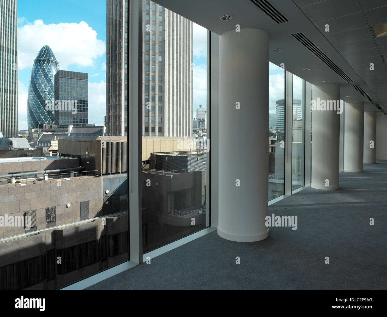 Rbs bank interior hi-res stock photography and images - Alamy