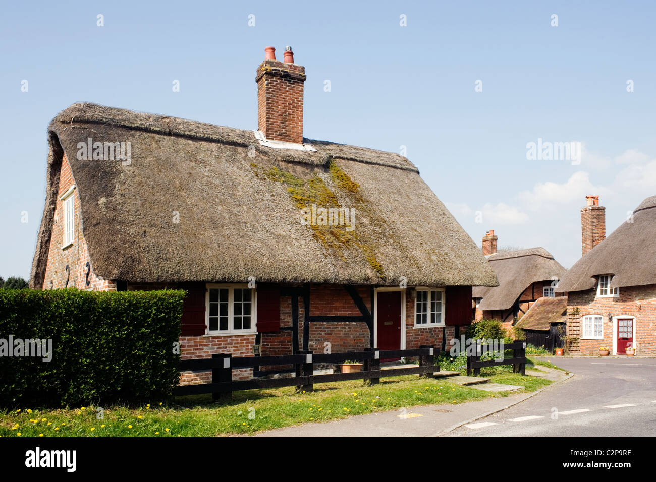 traditional thatched cottage southwick england uk Stock Photo - Alamy