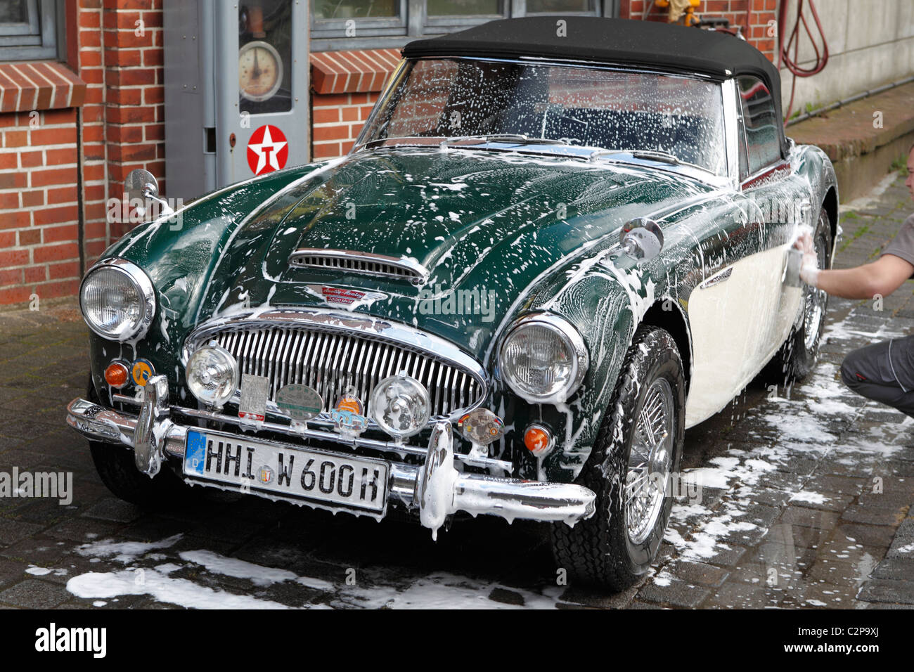 Old timer, old Car, Maserati, Porsche, Alfa Romeo, Jaguar, Ferrari ...