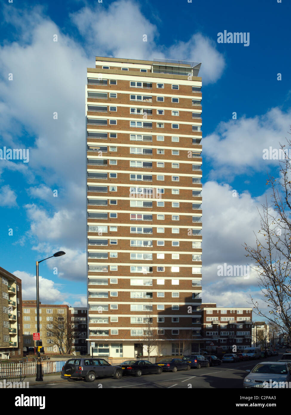 City block high rise hi-res stock photography and images - Alamy