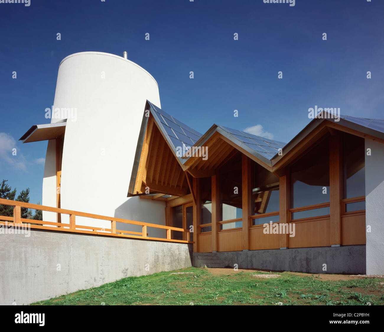 Maggie's Centre, Ninewells Hospital, Dundee, Scotland. Tower and ...