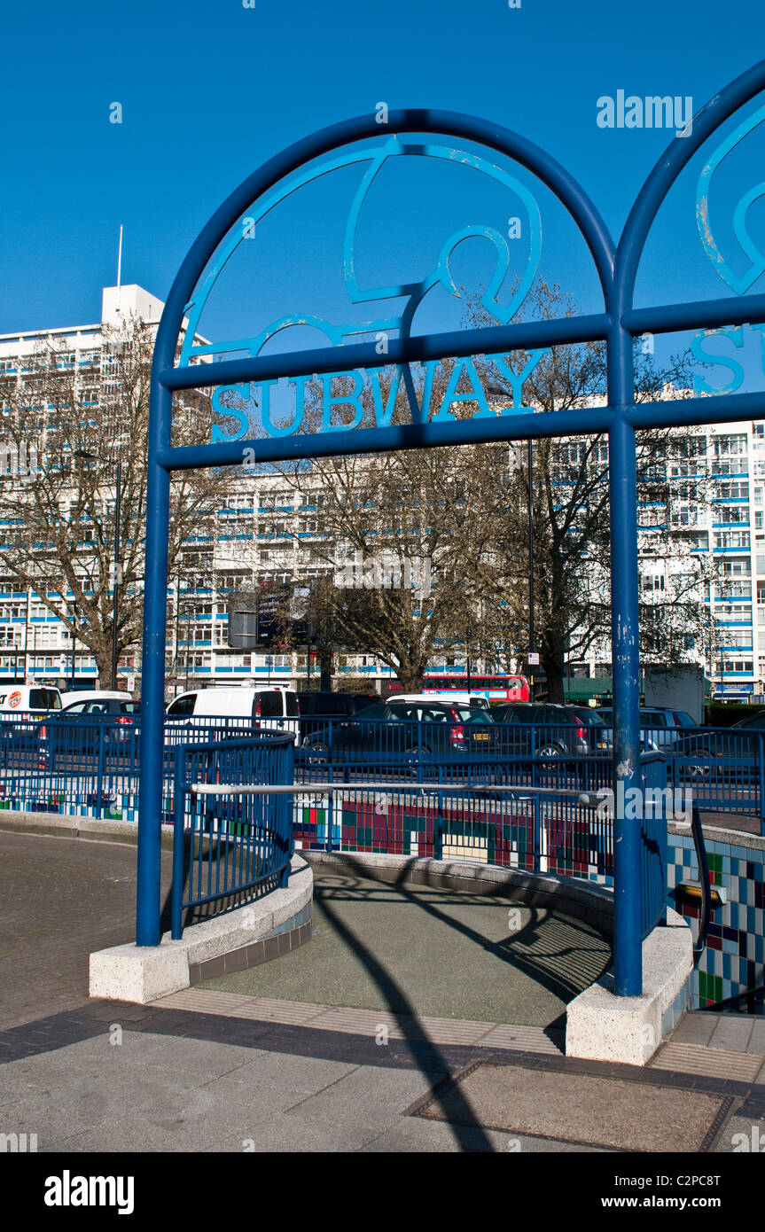 Entrance to subway passage, Elephant and Castle roundabout, Southwark ...