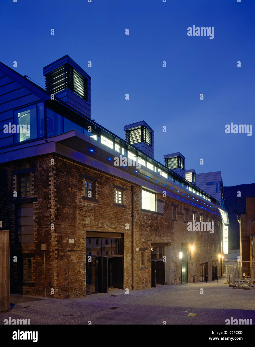 The Tun, Scotland. Dusk Stock Photo - Alamy