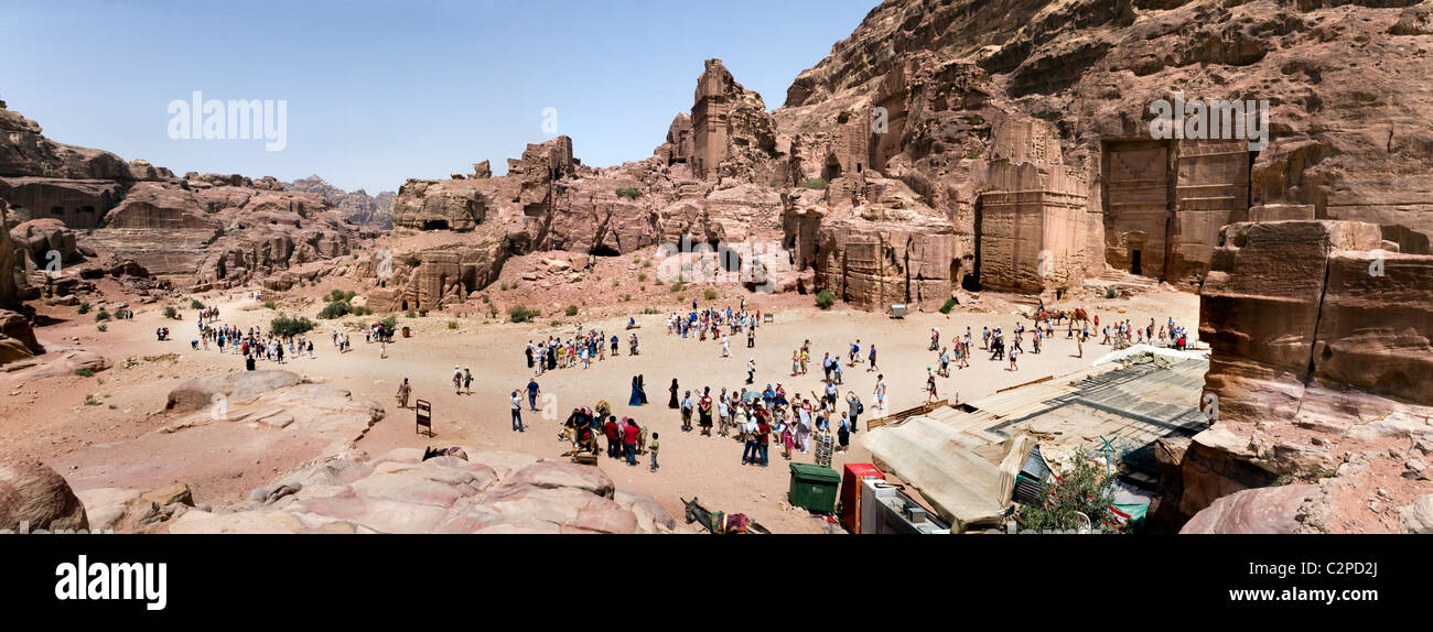 PETRA, THE ROSE RED CITY. JORDAN Stock Photo - Alamy