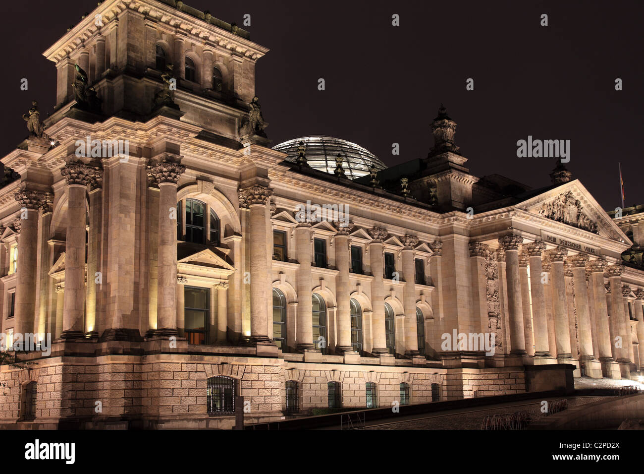 Reichstag building at night. Berlin, Germany Stock Photo - Alamy