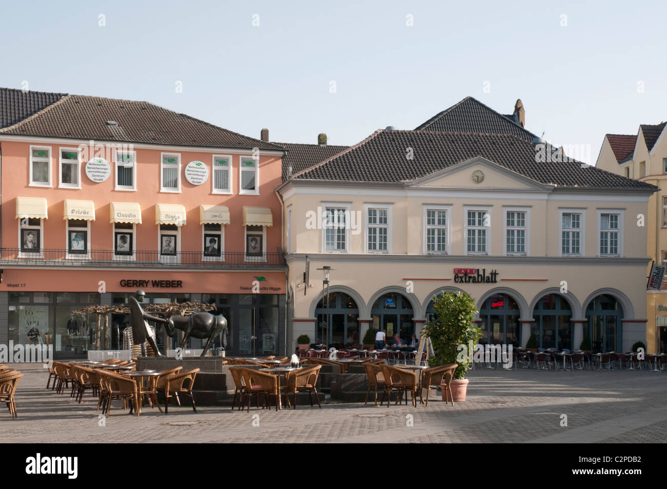 Market Square with the Donkey Fountain, Unna, Ruhr area, North Rhine ...