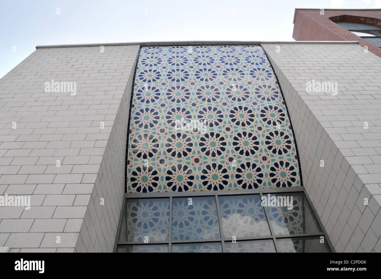 Aldgate Mosque East London Muslim Stock Photo - Alamy