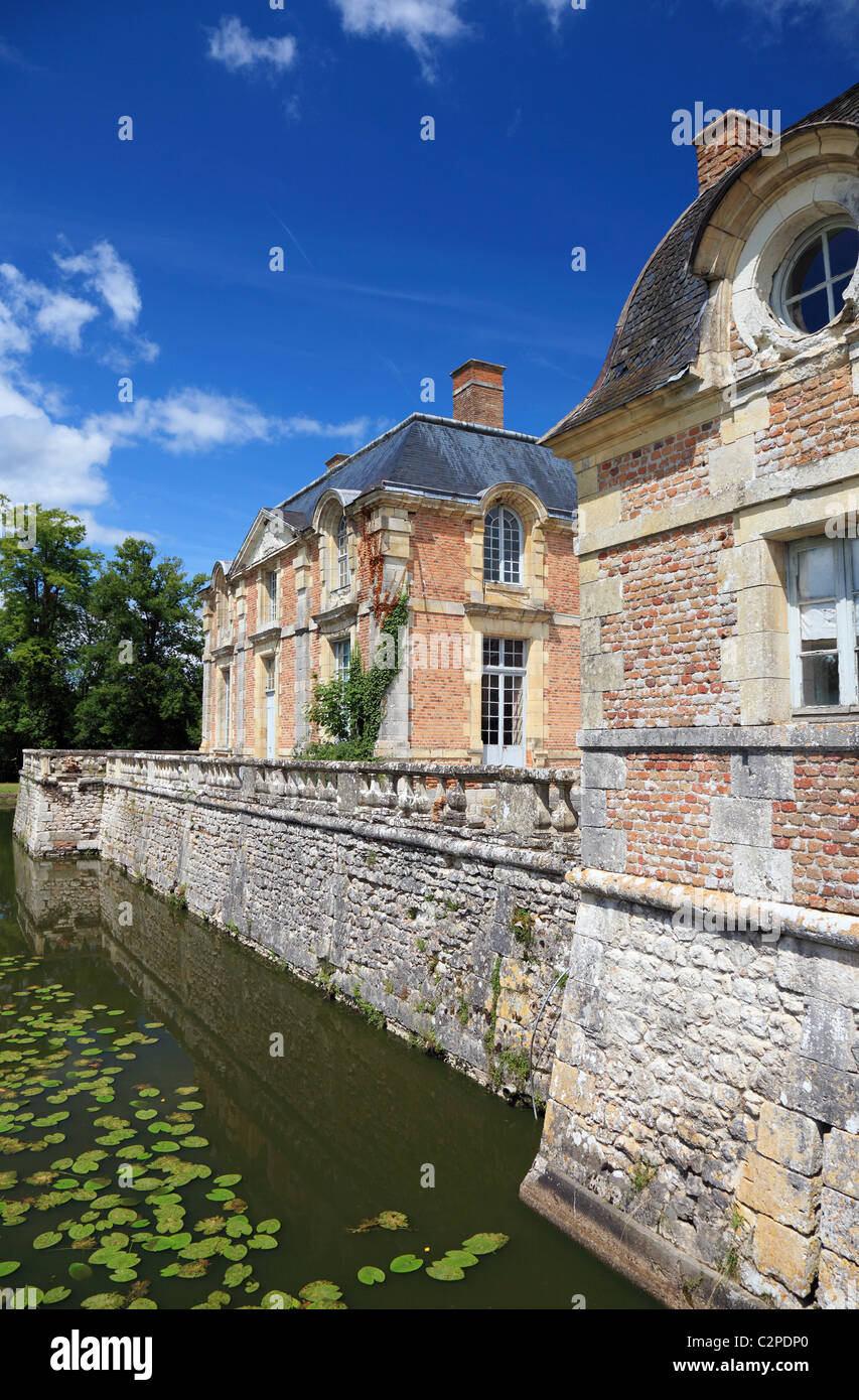 Old french mansion with a lake nearby, Europe Stock Photo - Alamy