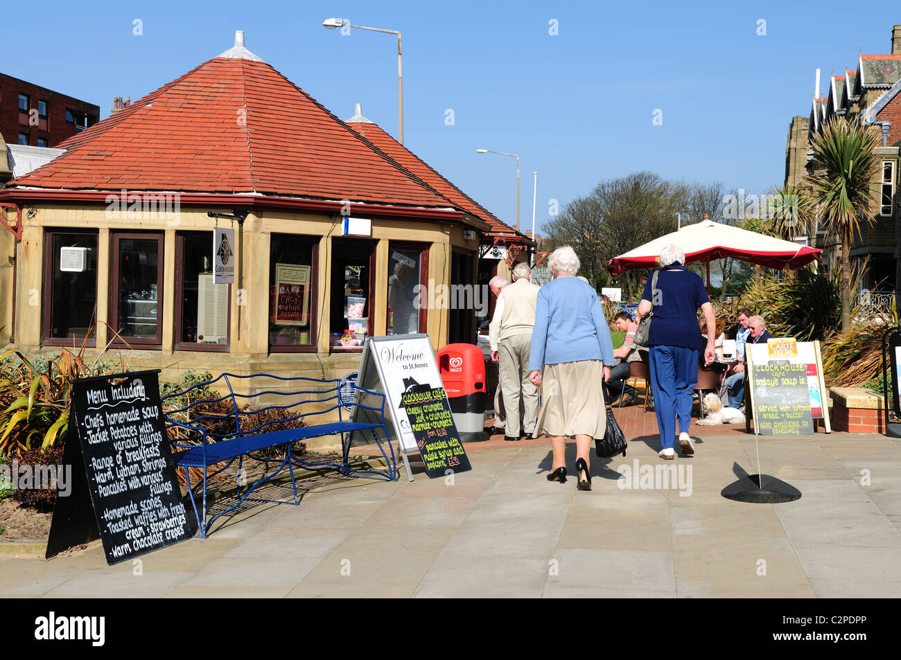Cafe lytham st annes hi-res stock photography and images - Alamy
