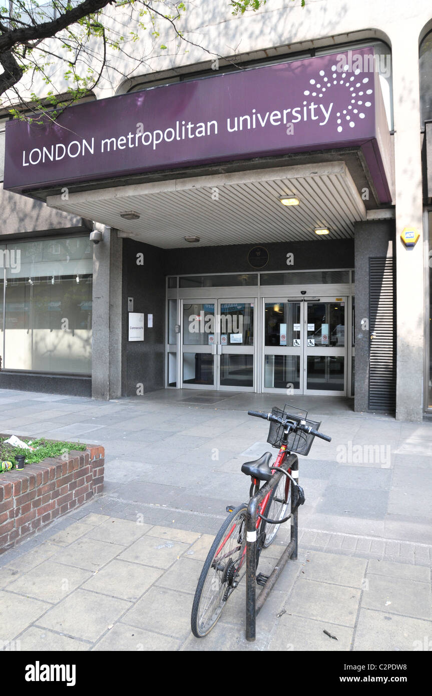 London metropolitan university aldgate hi-res stock photography and ...