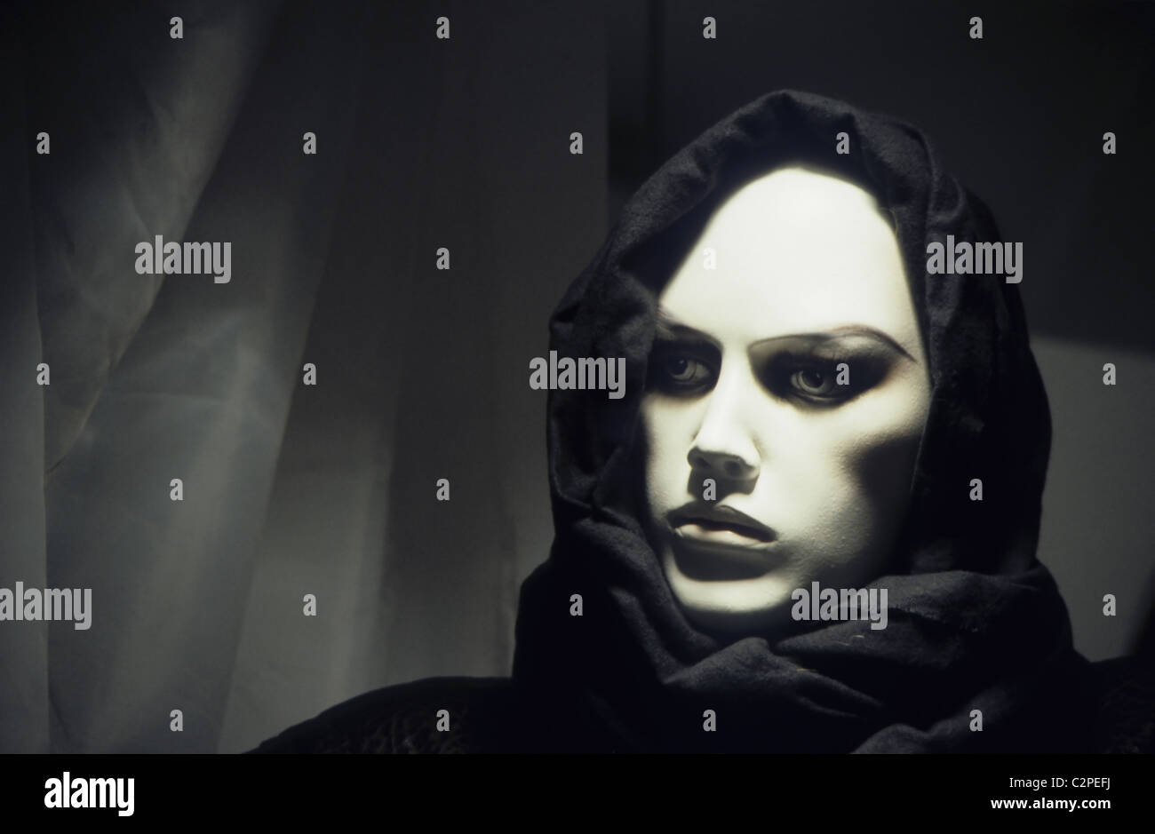 Frontal display hi-res stock photography and images - Alamy