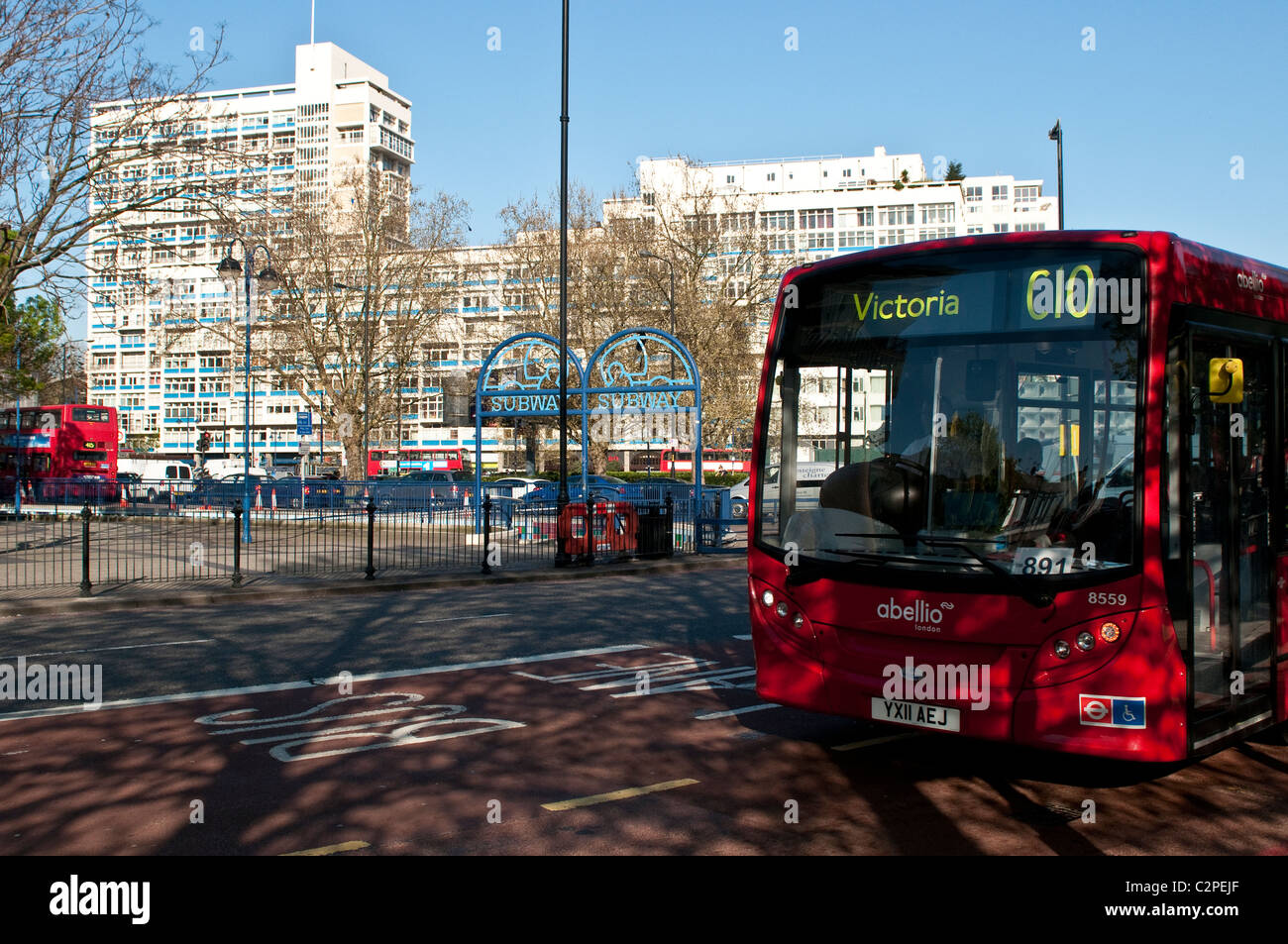 St George's Road, Elephant and Castle roundabout, Southwark, London, UK ...