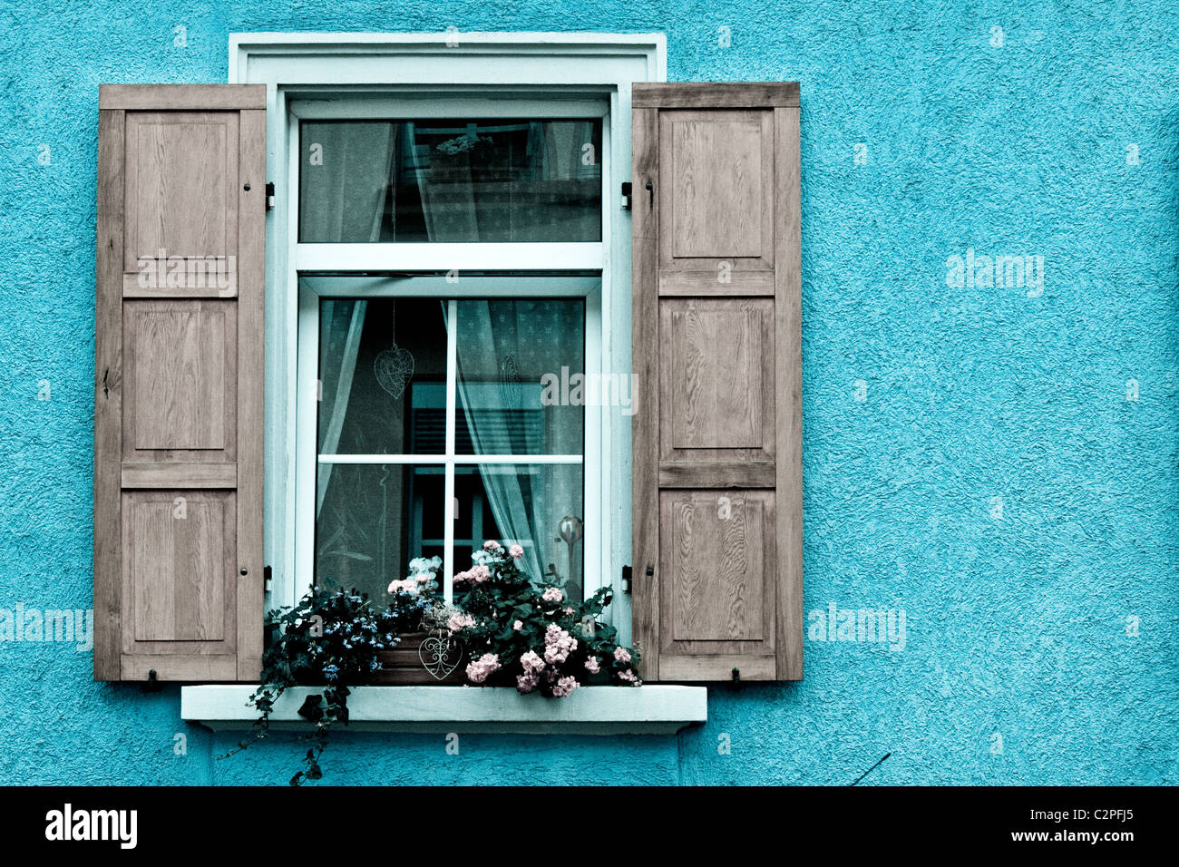 Beige shutters hi-res stock photography and images - Alamy