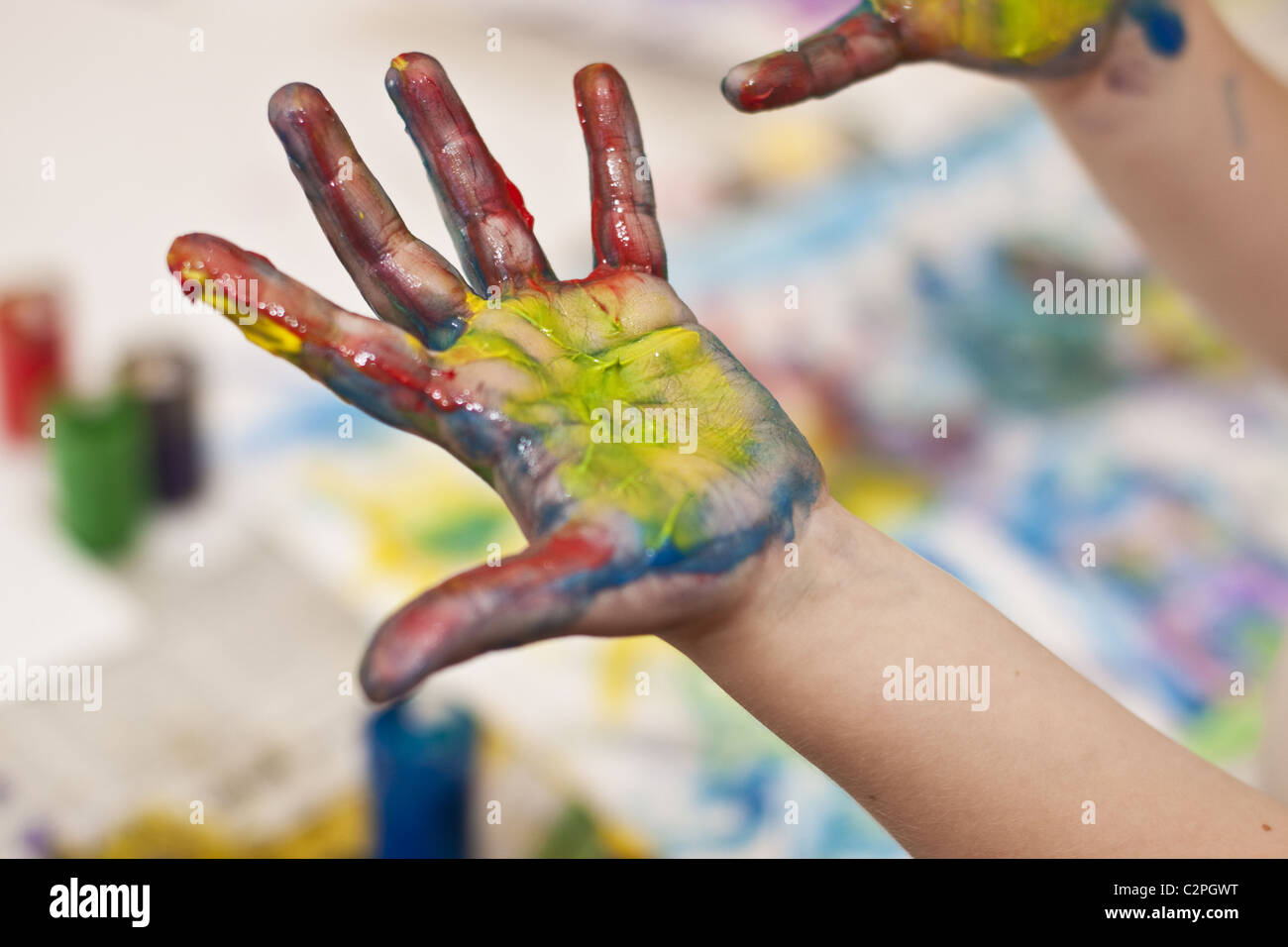 Fingerpainting at school hi-res stock photography and images - Alamy