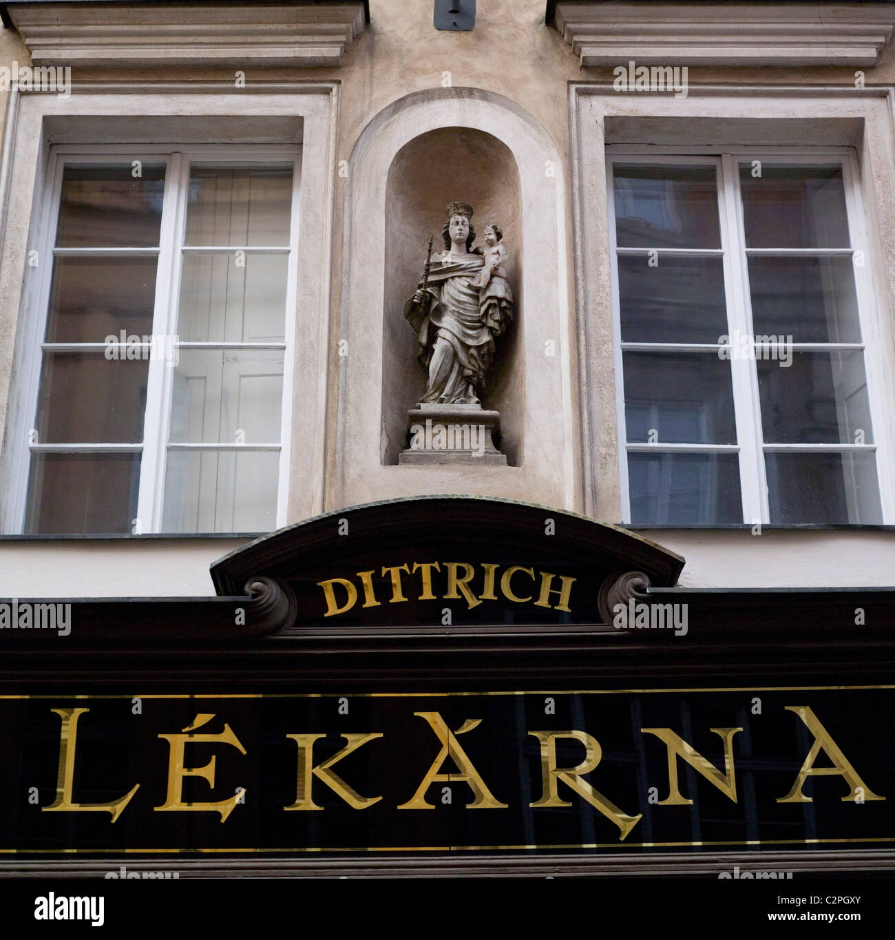 Heritage chemist hi-res stock photography and images - Alamy