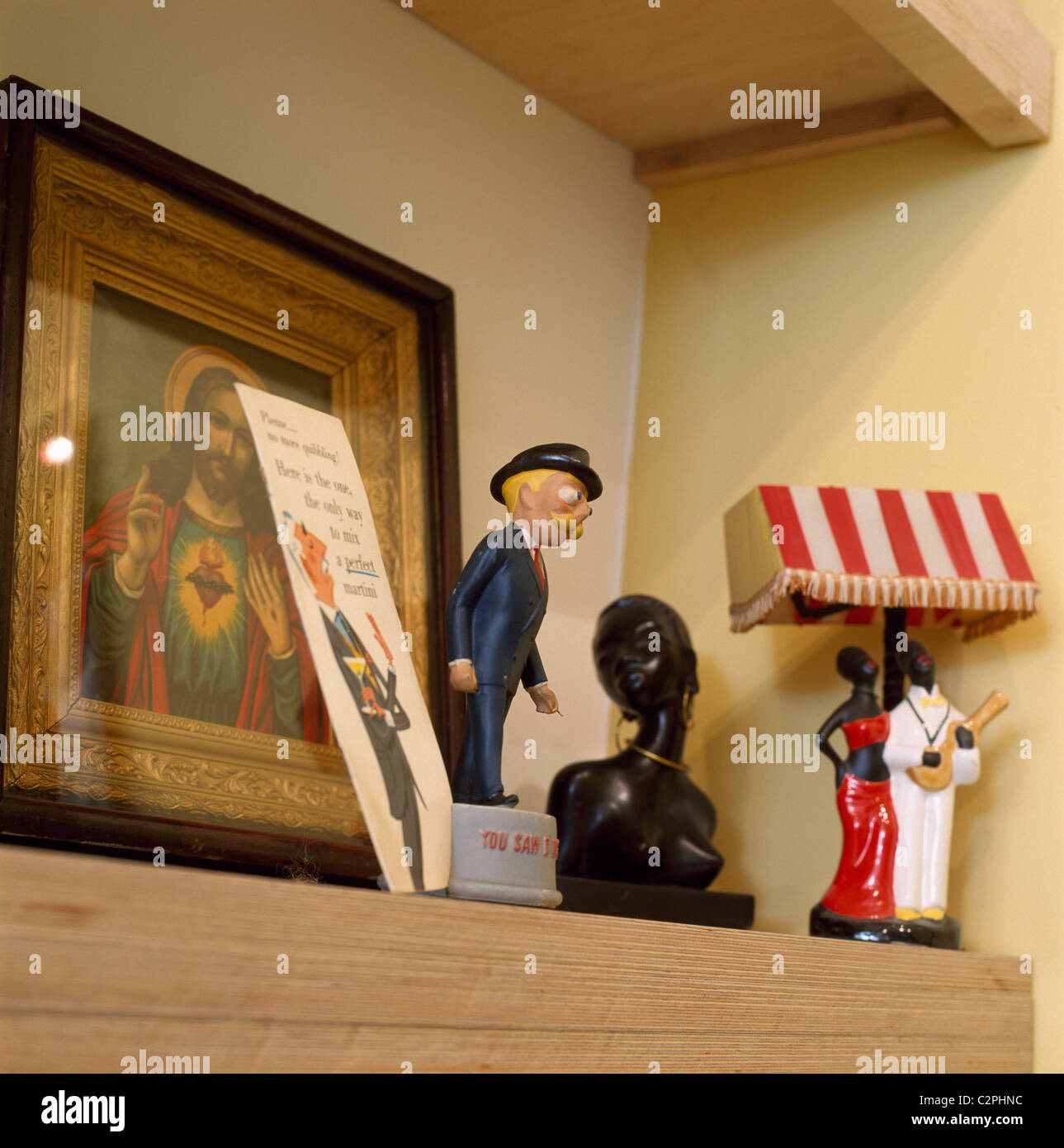 Modern street art frames hi-res stock photography and images - Alamy