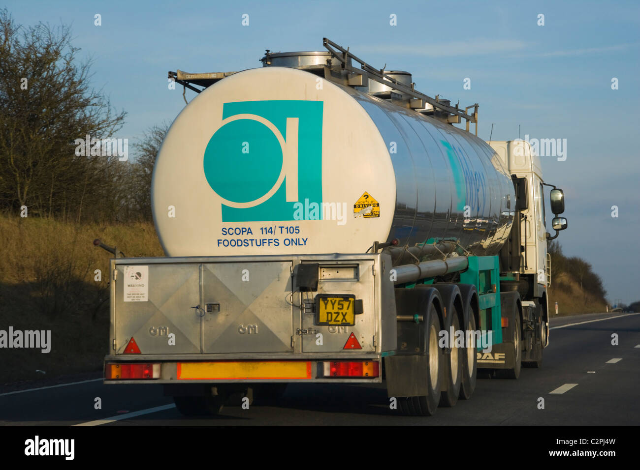 Abbey Roadtanks tanker fleet, Road Tanker for liquid foods, on the M4 ...