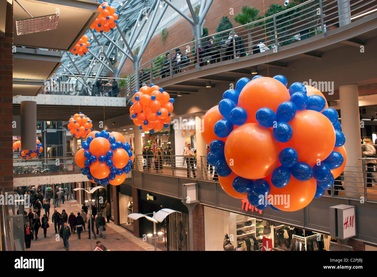 Interior shopping gallery hi-res stock photography and images - Alamy