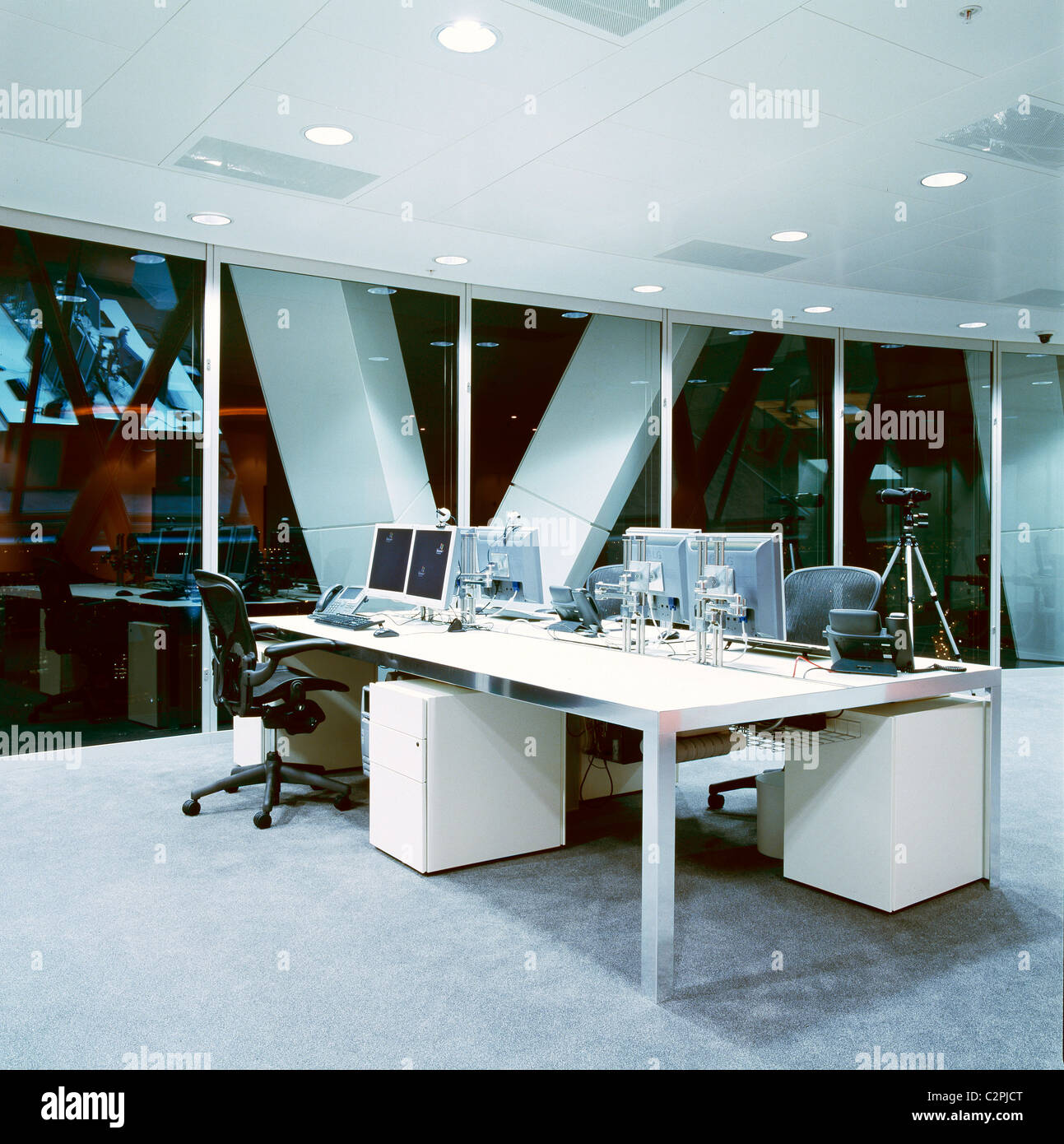 Offices - The Gherkin Stock Photo - Alamy
