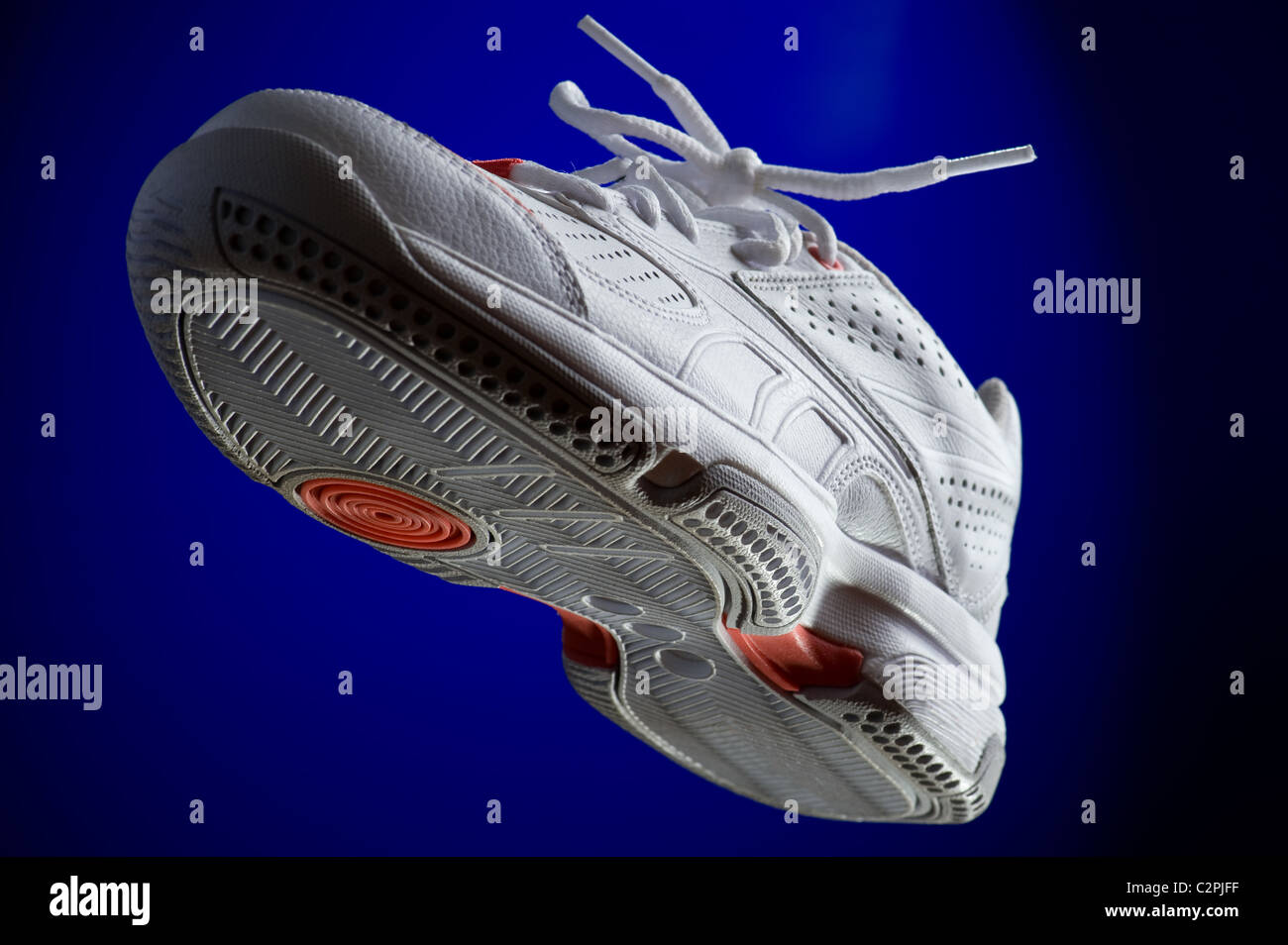Blue object training hi-res stock photography and images - Alamy