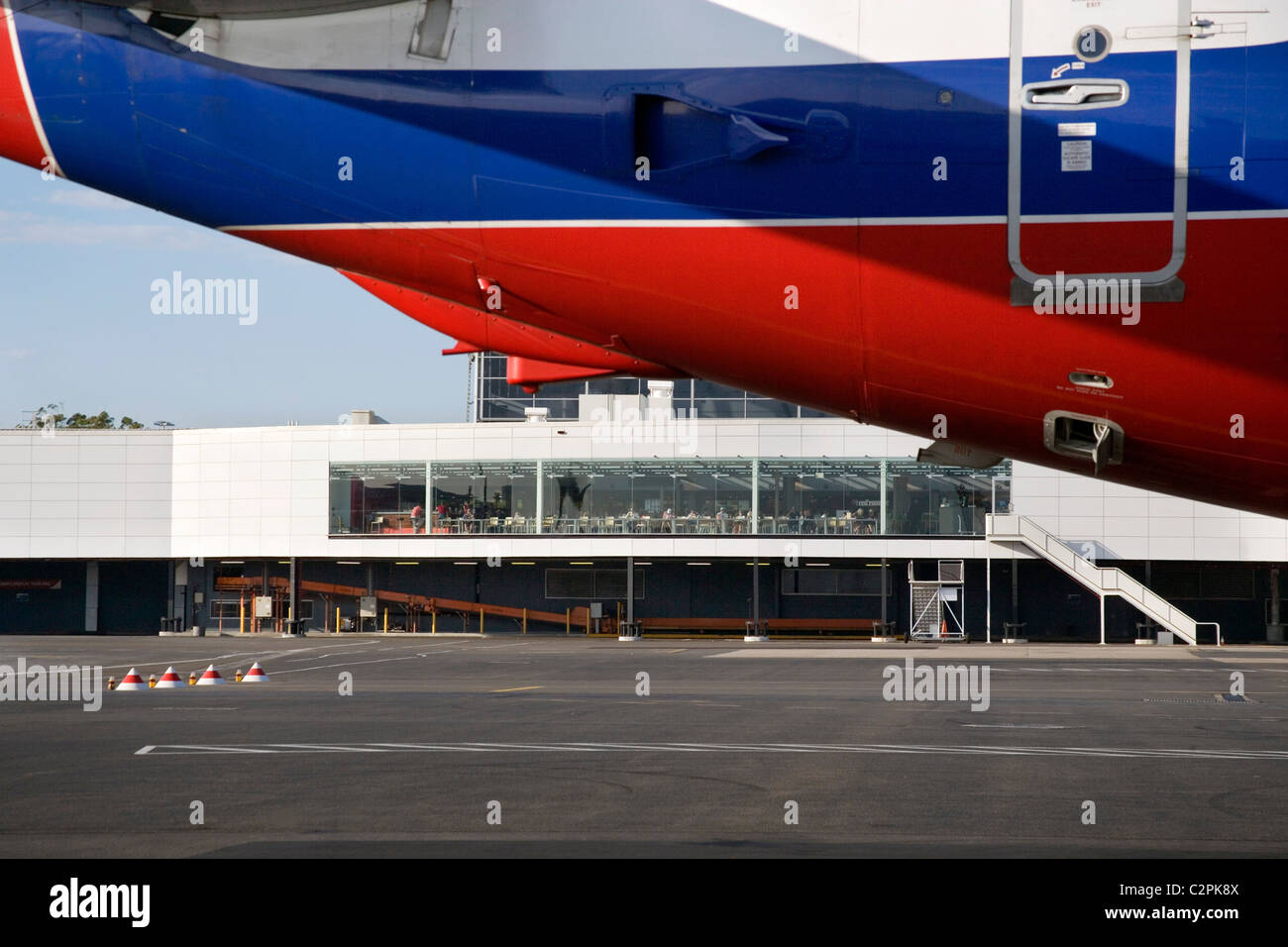 Sydney airport terminal 2 hi-res stock photography and images - Alamy
