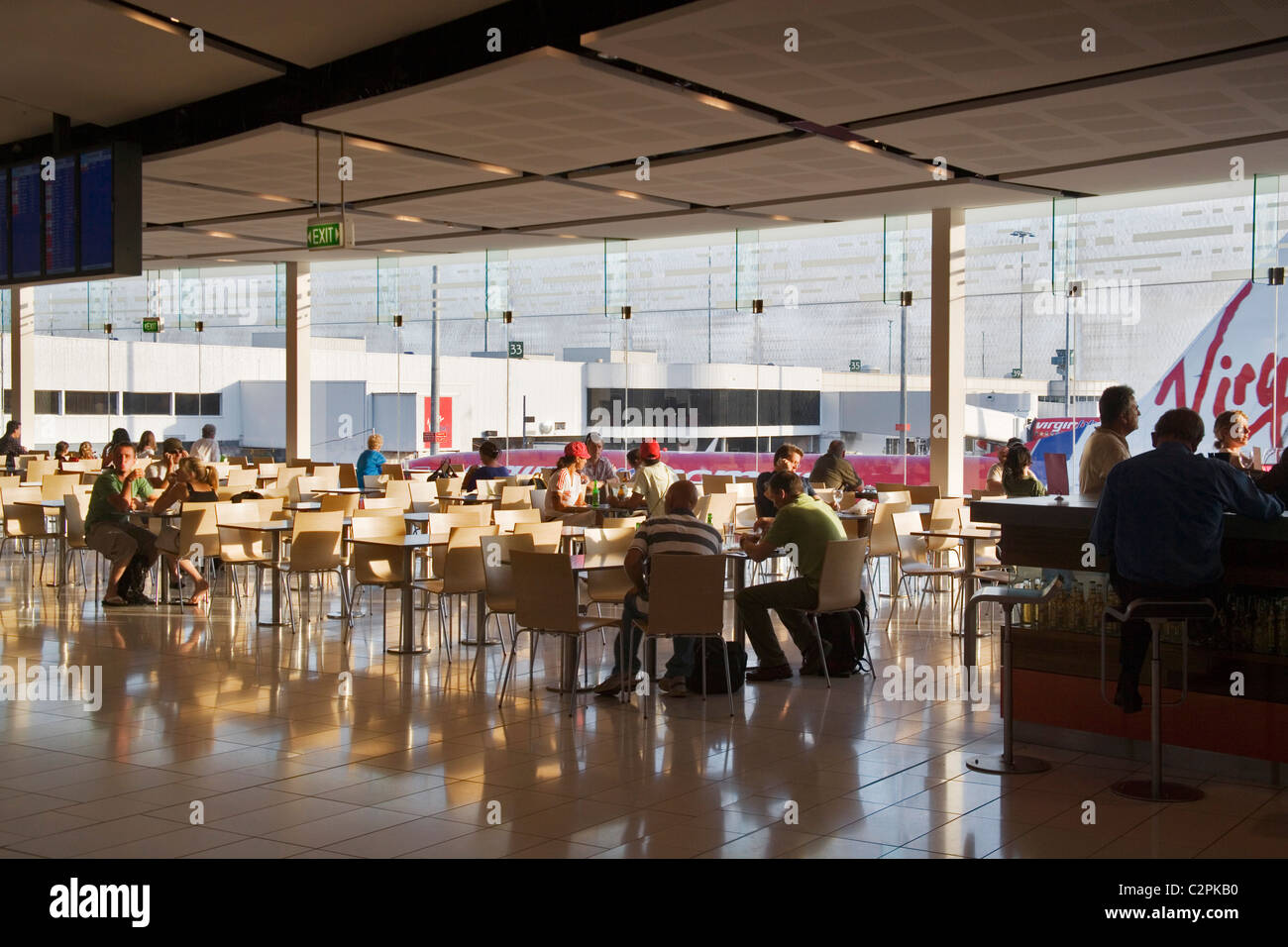 Sydney airport terminal 2 hi-res stock photography and images - Alamy