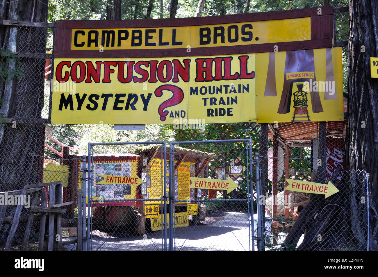 Confusion Hill - Northern California tourist attraction, Redwoods ...