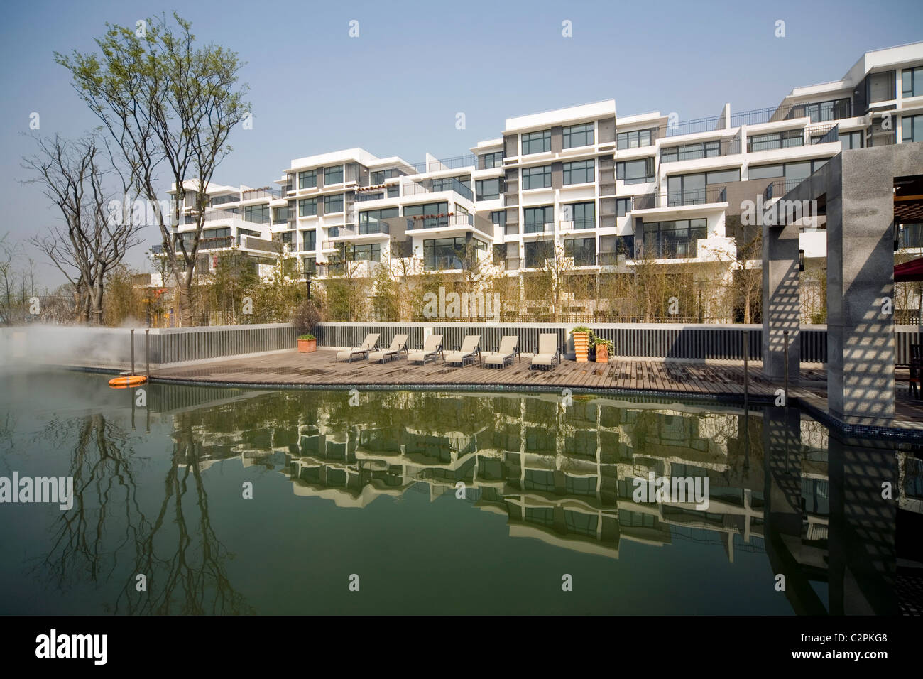 Chinese public housing development hi-res stock photography and images ...