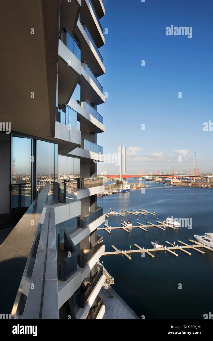 Dock 5 tower hi-res stock photography and images - Alamy