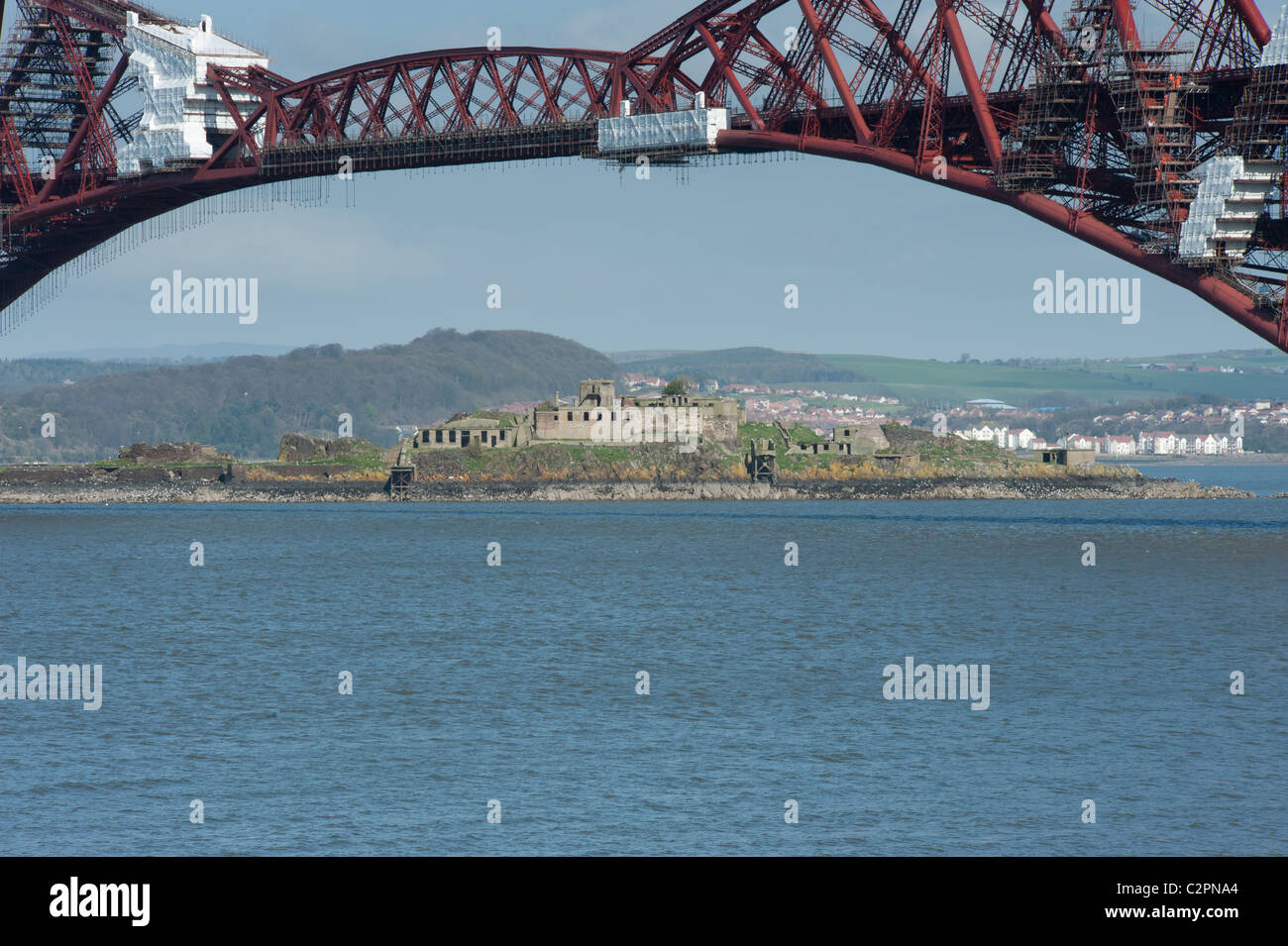 Inchgarvie Island under the Forth Rail Bridge Stock Photo - Alamy