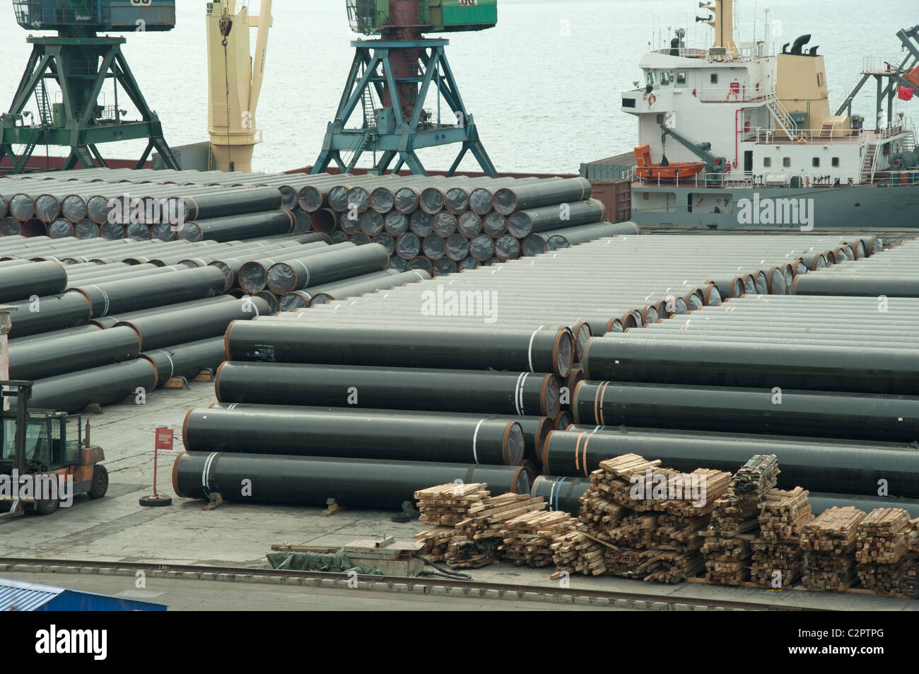 Port pipes hi-res stock photography and images - Alamy