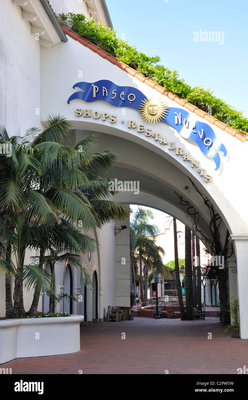Paseo nuevo shopping mall santa hi-res stock photography and images - Alamy