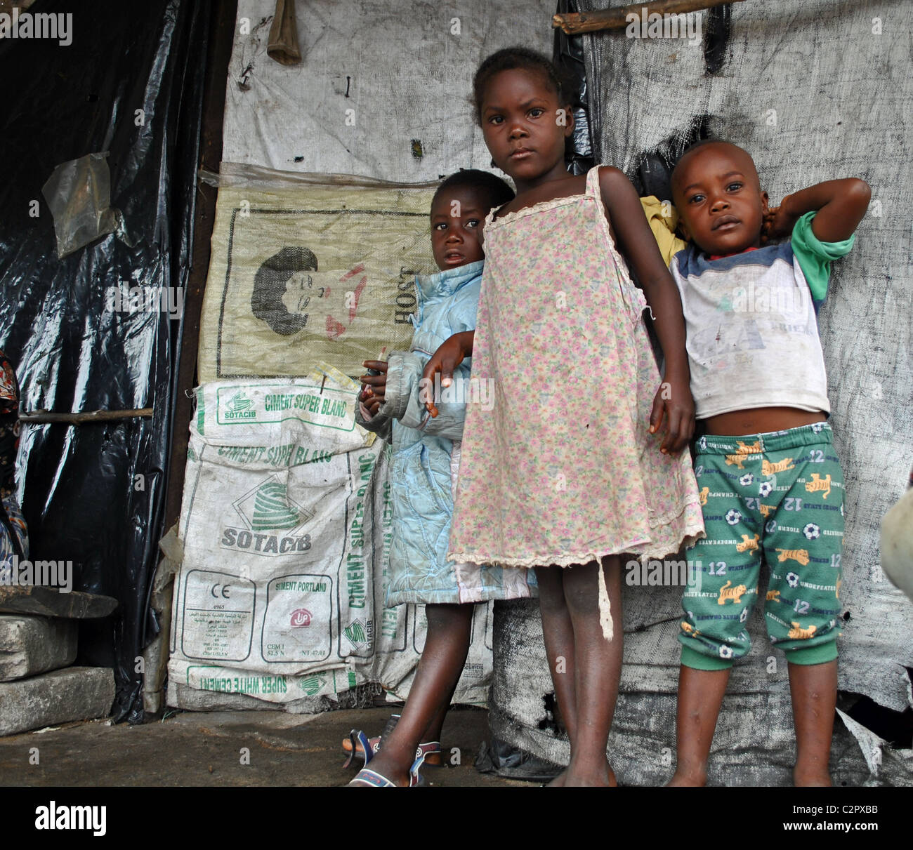 Liberian refugee children ivory coast hi-res stock photography and ...