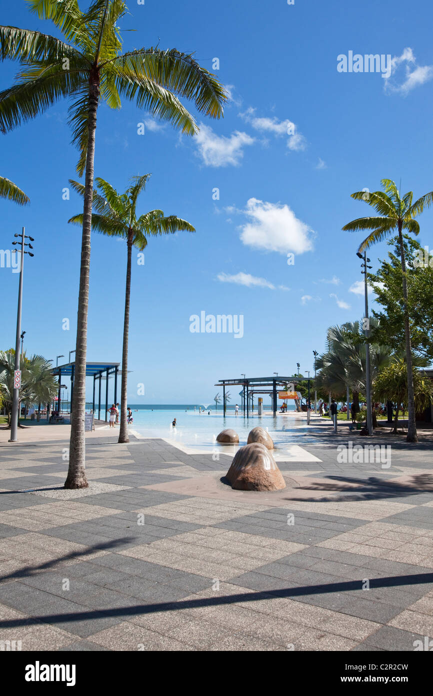 The Esplanade Lagoon. Cairns, Queensland, AUSTRALIA Stock Photo - Alamy