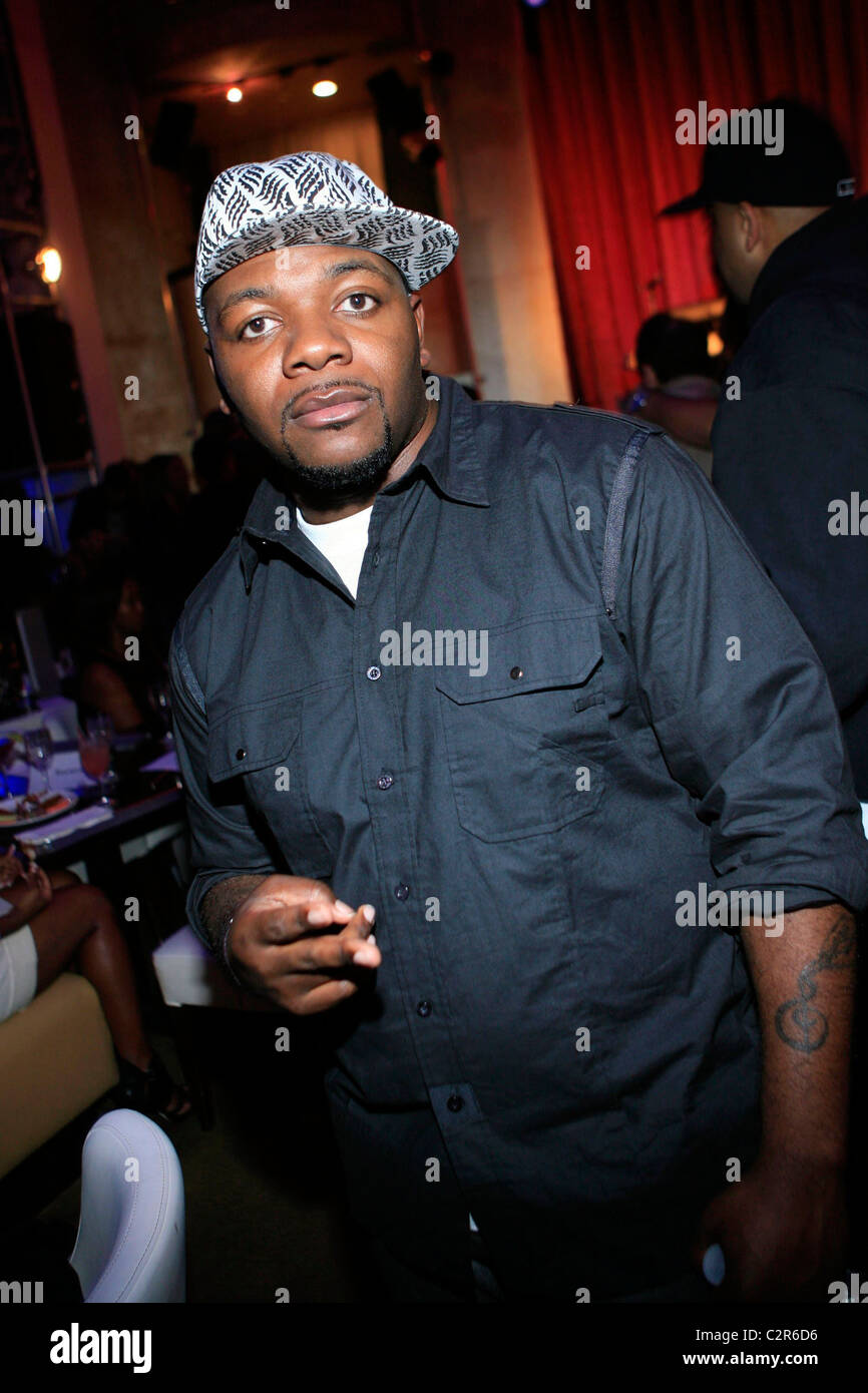 Peter Hadar Peter Hadar and Estelle perform at R&B Live night at ...