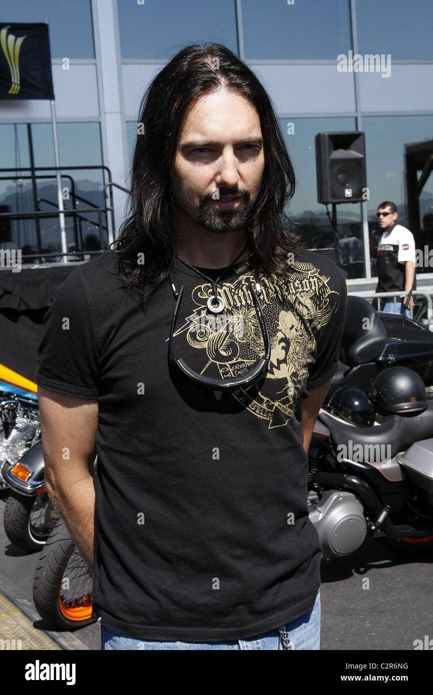 Damon Johnson ACM Charity Motorcycle Ride at Las Vegas Harley Davidson ...