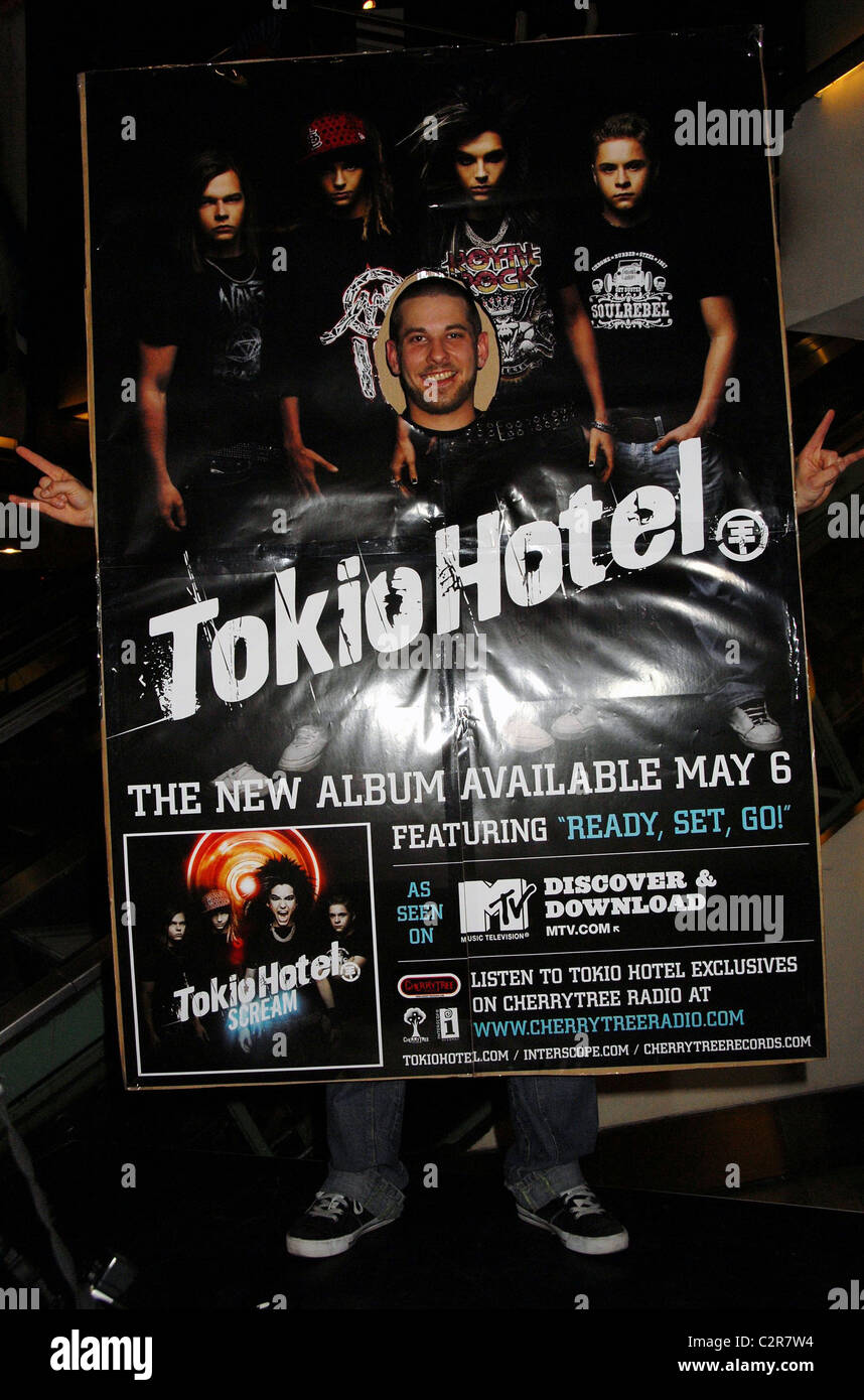 German band tokio hotel album hi-res stock photography and images - Alamy