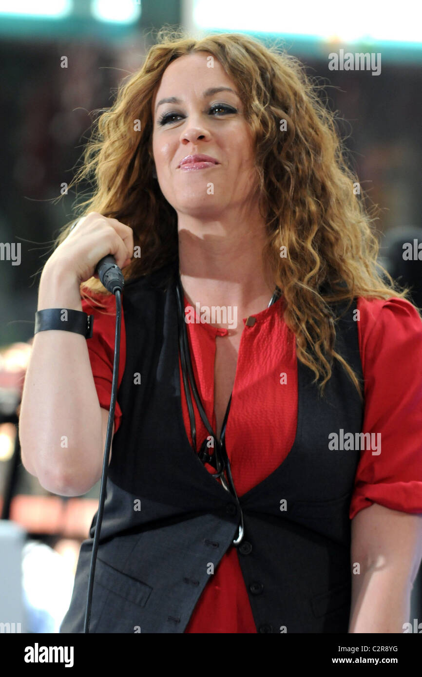 Alanis Morissette performs live on NBC's 'The Today Show' New York City ...