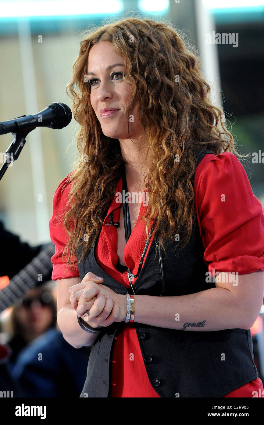 Alanis Morissette Alanis Morissette Launches 25th Anniversary 'Jagged