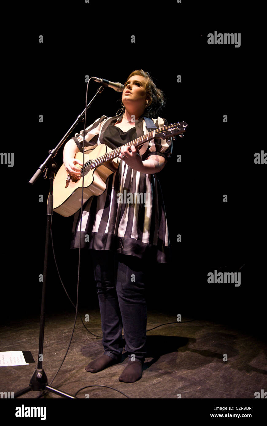 Adele Concert London High Resolution Stock Photography and Images - Alamy