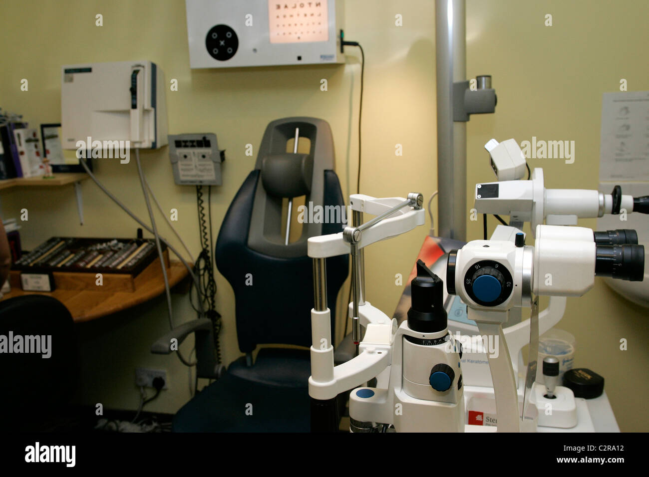 Opticians equipment hi-res stock photography and images - Alamy