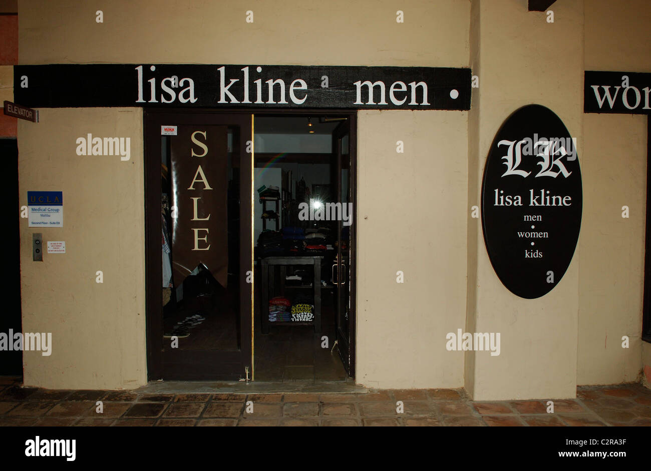 Lisa Kline exterior Robert Kardashian and his girlfriend Adrienne ...