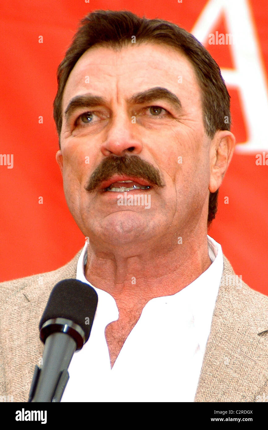 Tom Selleck 15th Annual EIF Revlon Run Walk for Women at Los Angeles ...