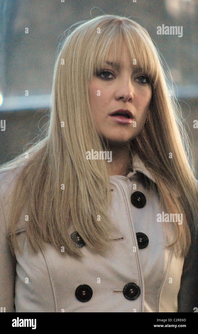 Kate Hudson on the set of her upcoming new movie 'Bride Wars' filming ...