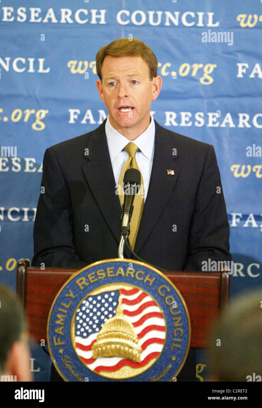 Tony perkins hi-res stock photography and images - Alamy