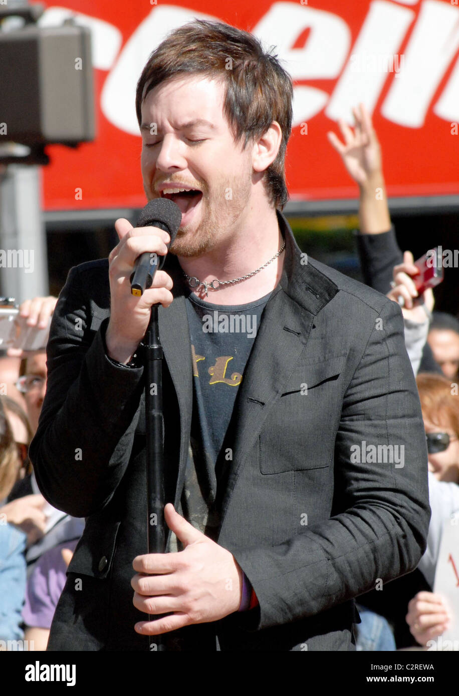 David Cook the new 'American Idol' performing live on CBS' 'The Early ...